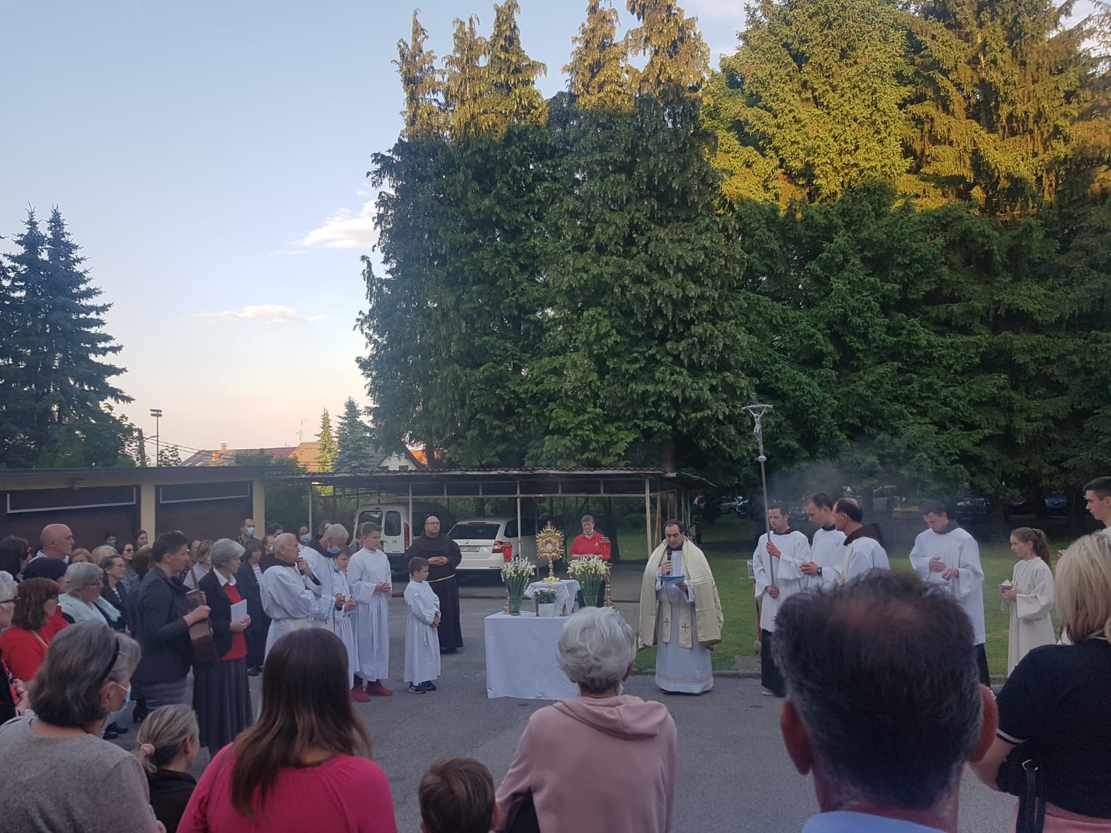 Tijelovska Procesija | Franjevci Samobor